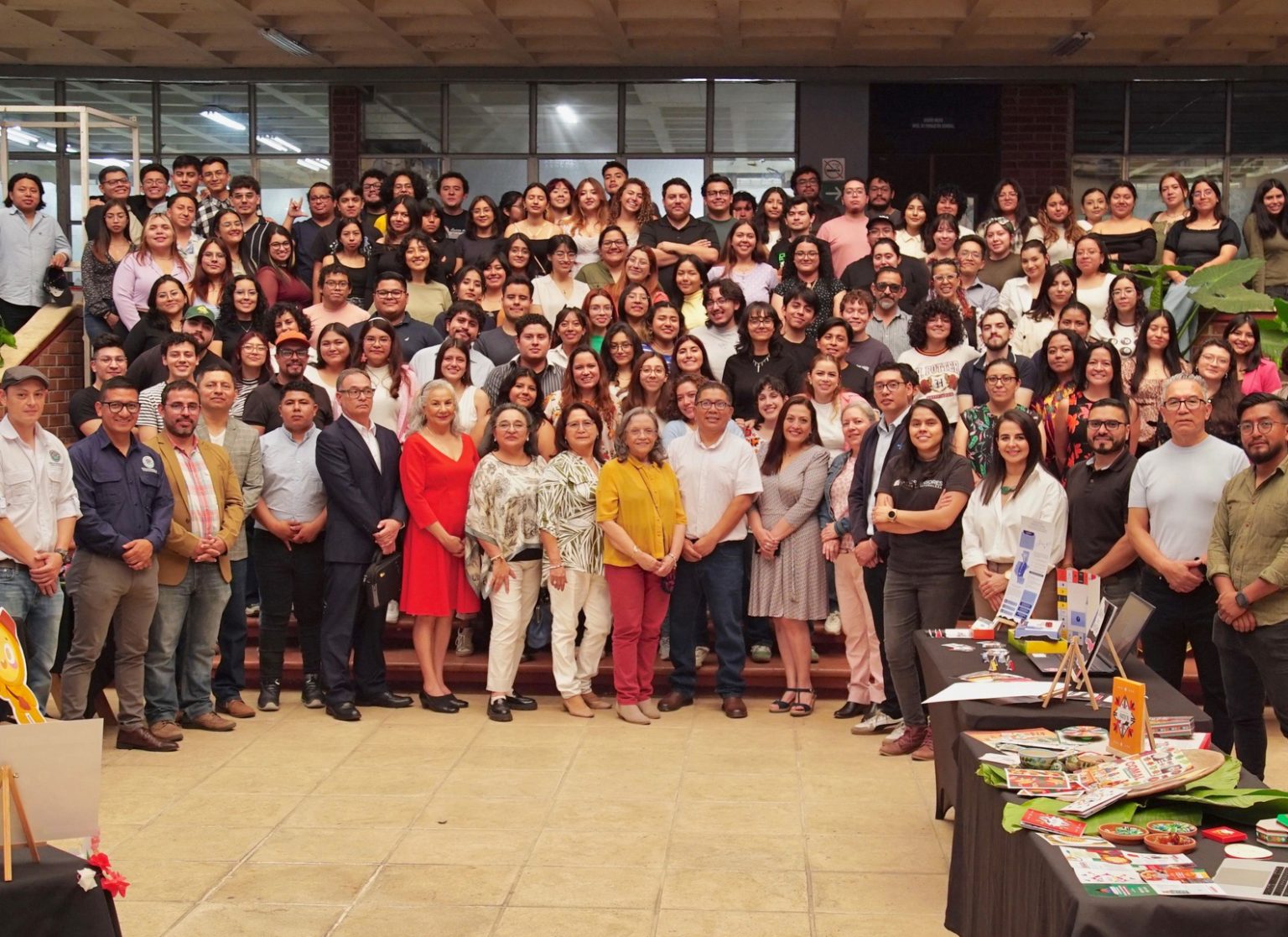 Diseño Gráfico – FARUSAC